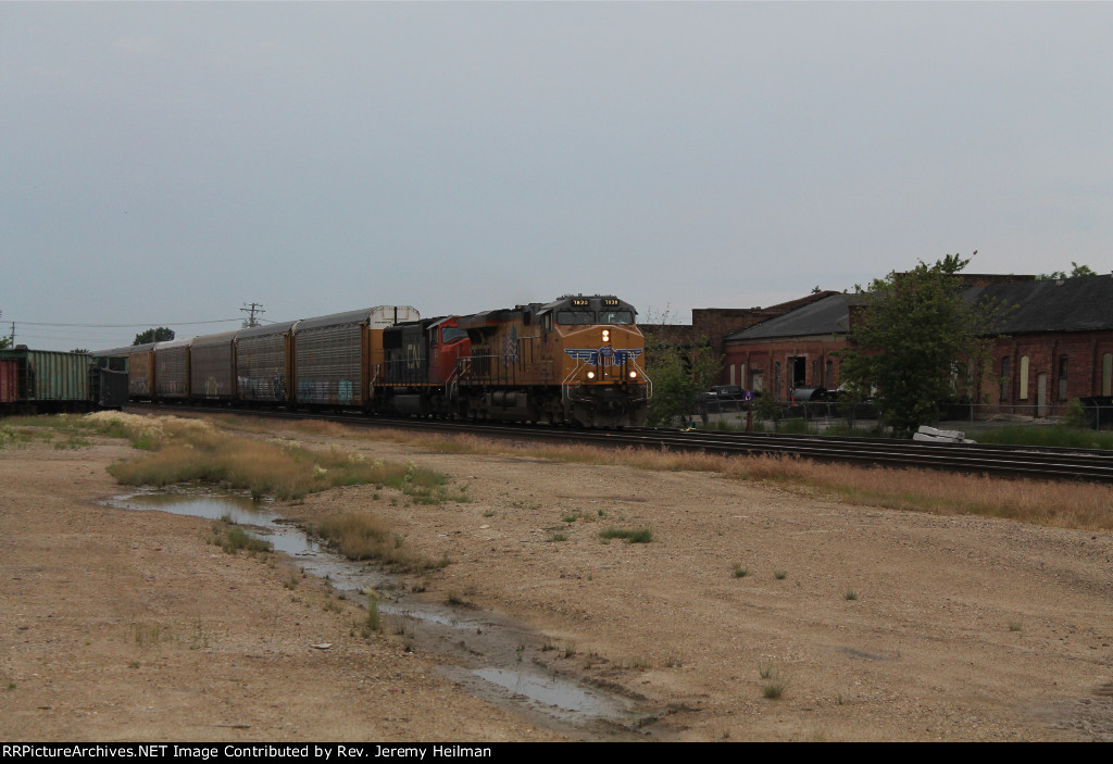 UP 7820 & CN 5783 (2)